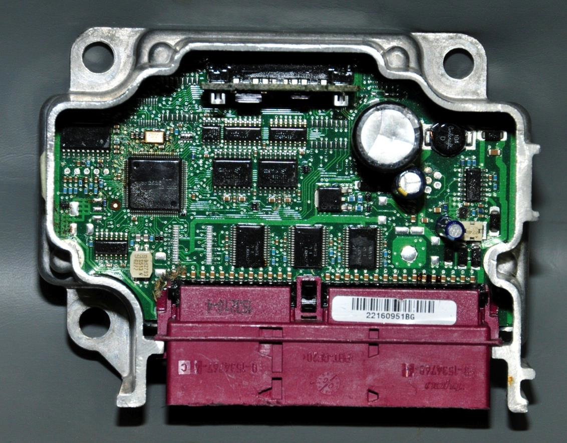 Erfahrungen mit der Auslesung von Daten aus dem Event Data Recorder ...